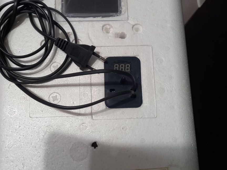 Инкубатор для яиц автоматический