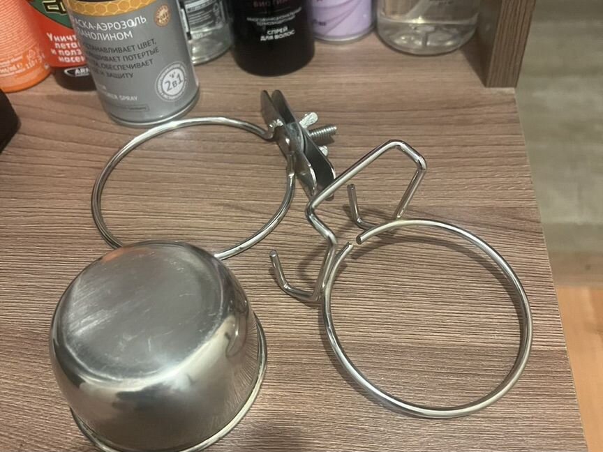 Железная миска для клетки