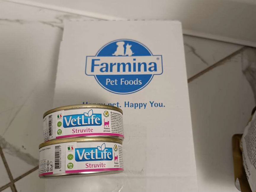 Корм для кошек роял канин уринари и Farmina