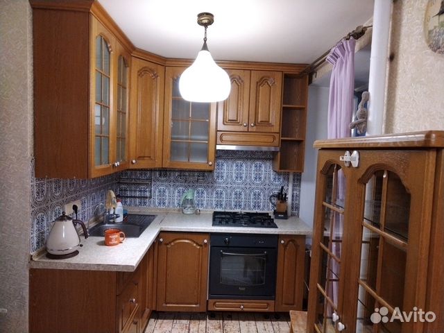 Кухонный гарнитур угловой бу для маленькой кухни купить в Москве ...