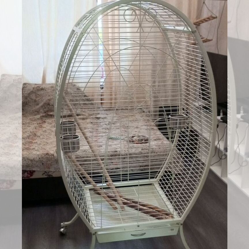 Клетка для крупного попугая