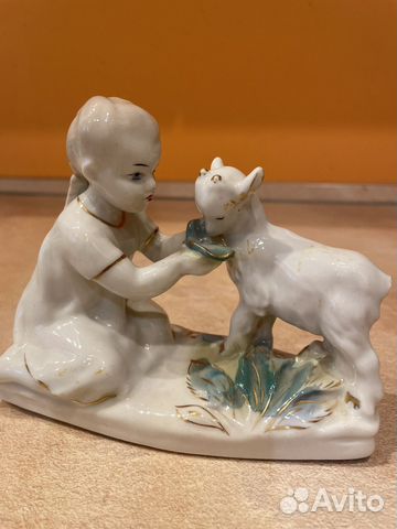 Статуэтка фарфор аленушка с козленком купить в Москве | Хобби и отдых ...