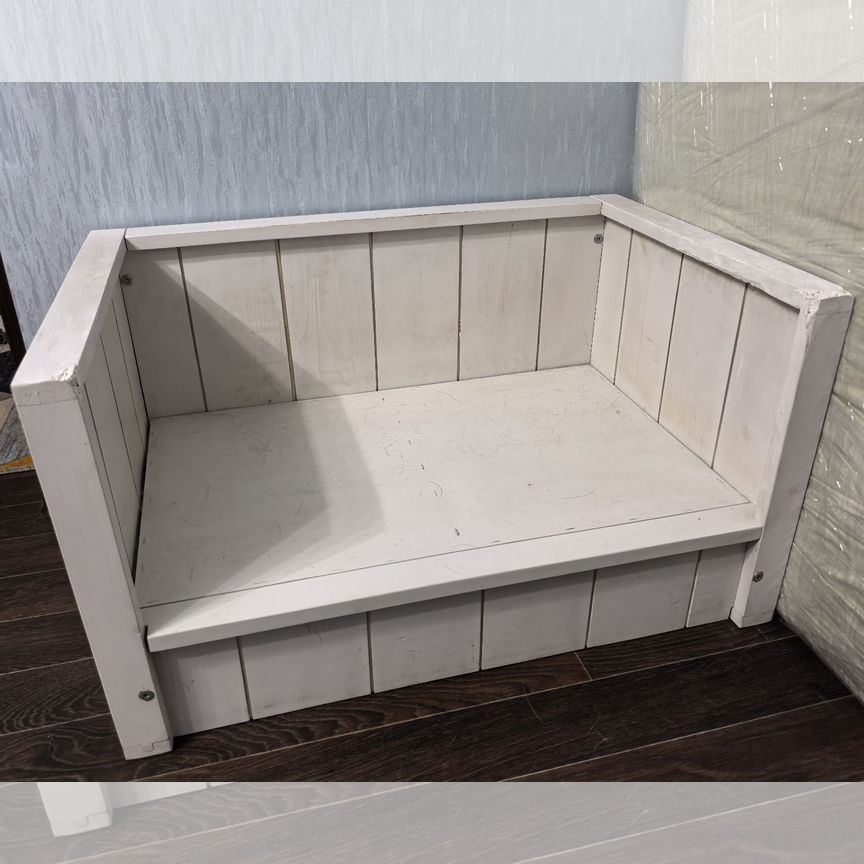 Лежанка для собаки или лежак для кота