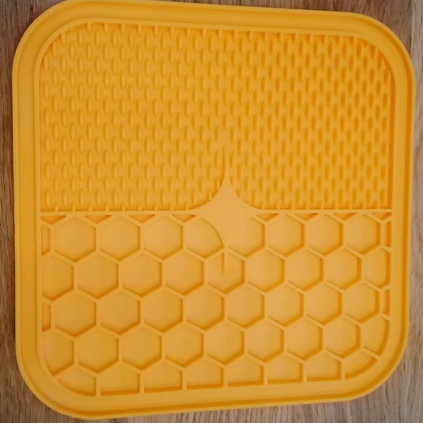 Лизательный коврик