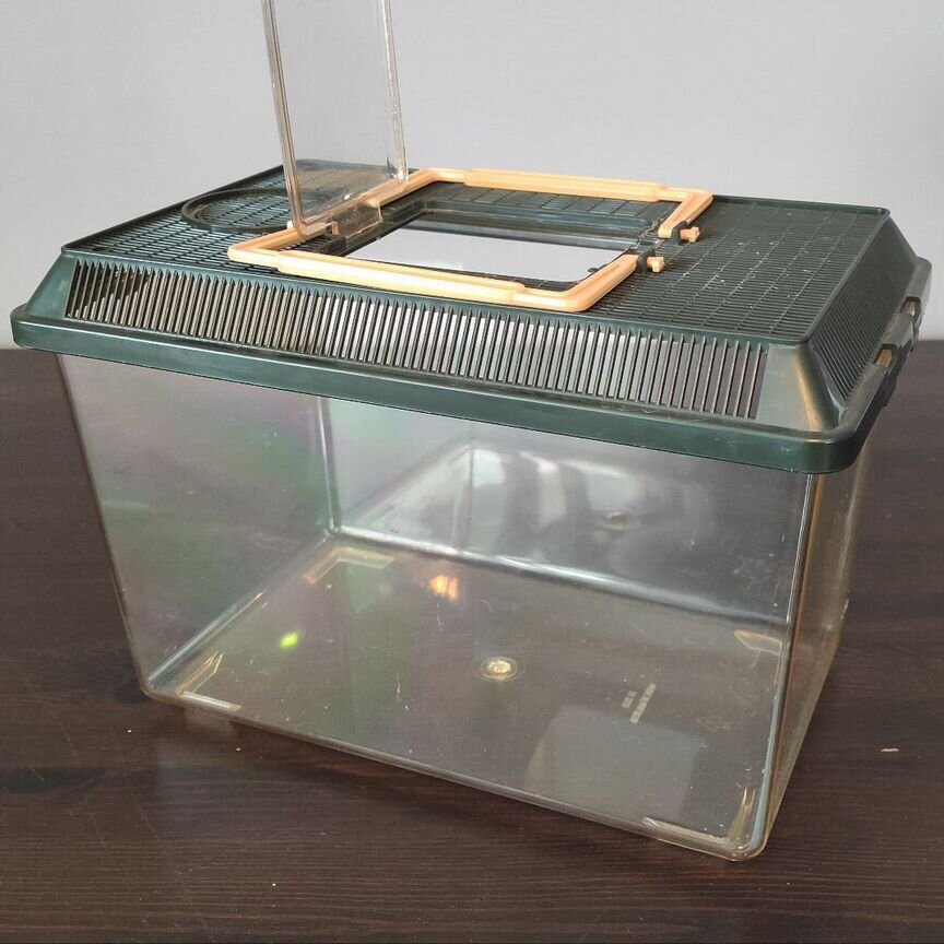 Террариум пластиковый