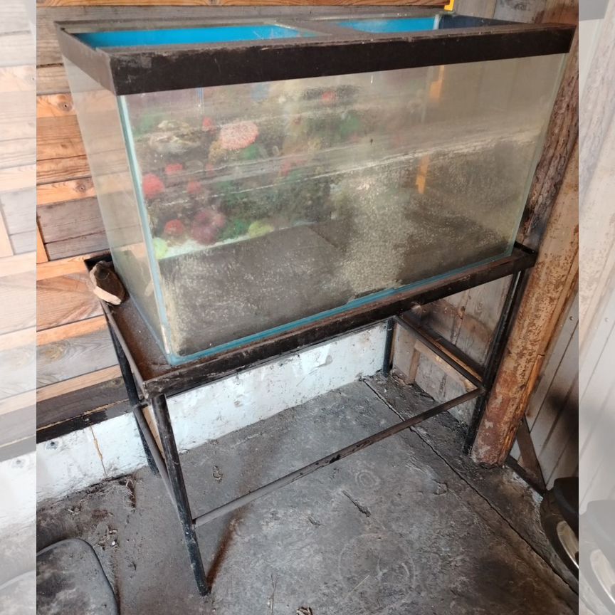 Аквариум со столиком на 180л