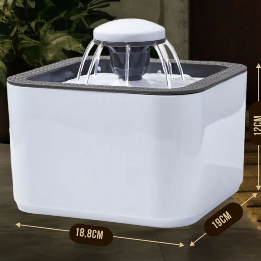 Поилка-фонтан для кошек и собак