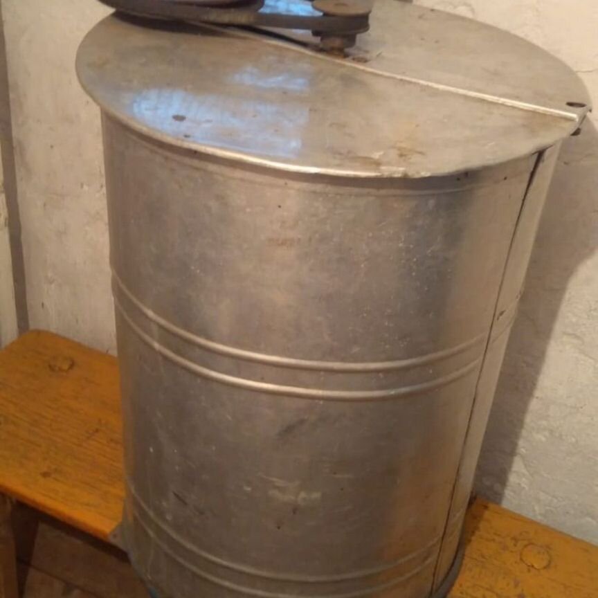 Медогонка, ульи, магазины