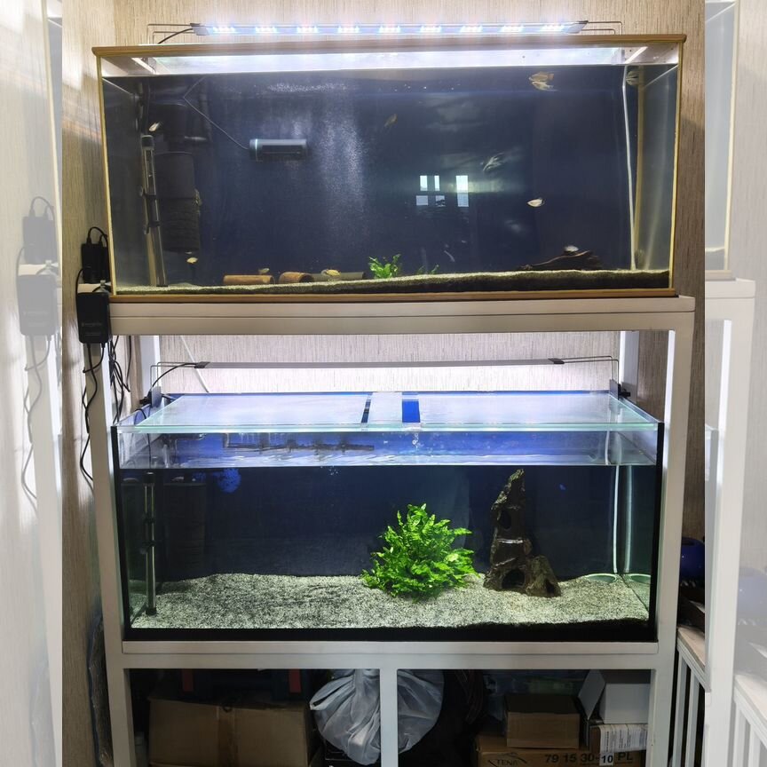Аквариумная стойка