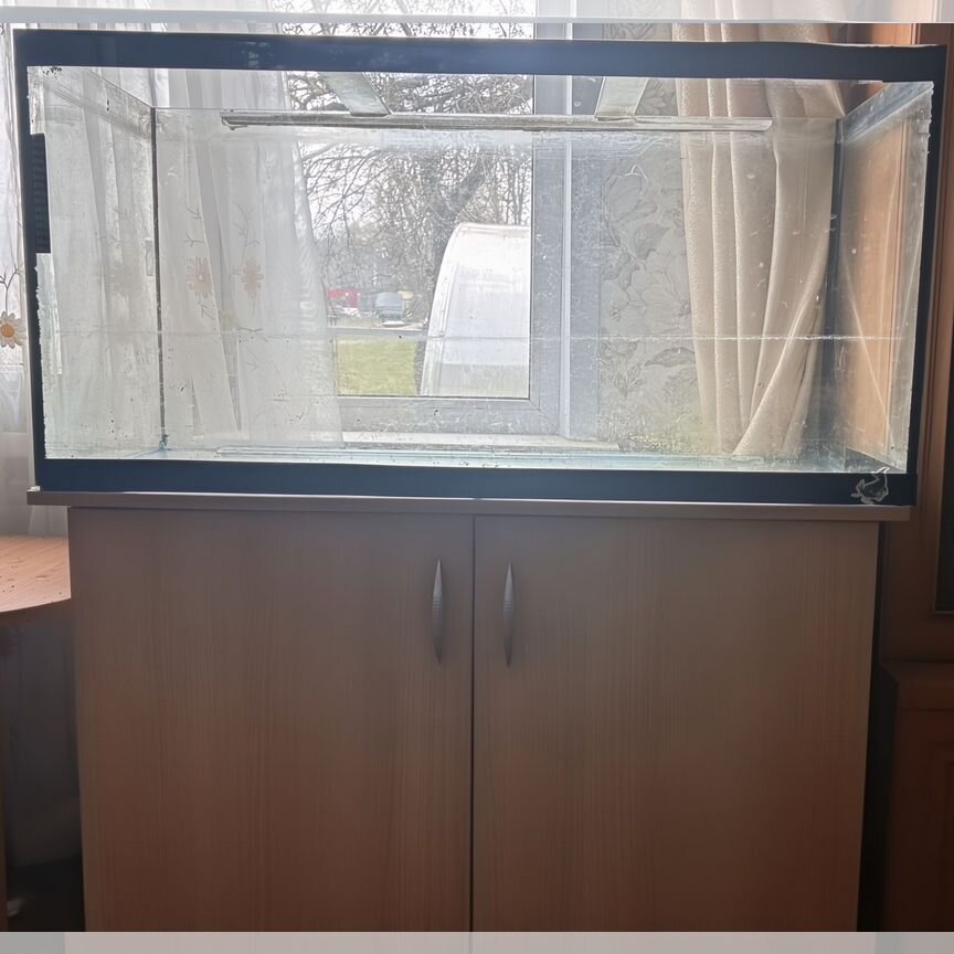 Аквариум с тумбой