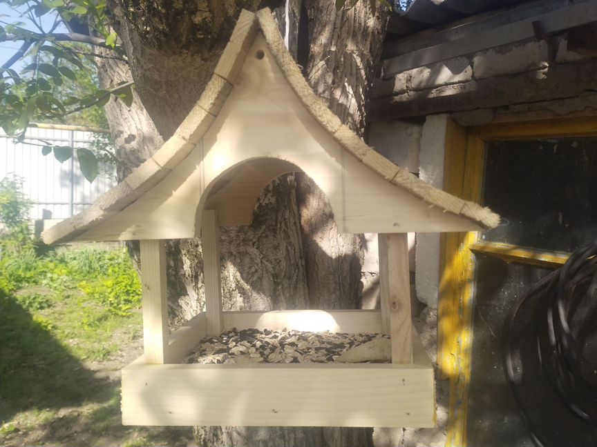 Кормушка для птиц