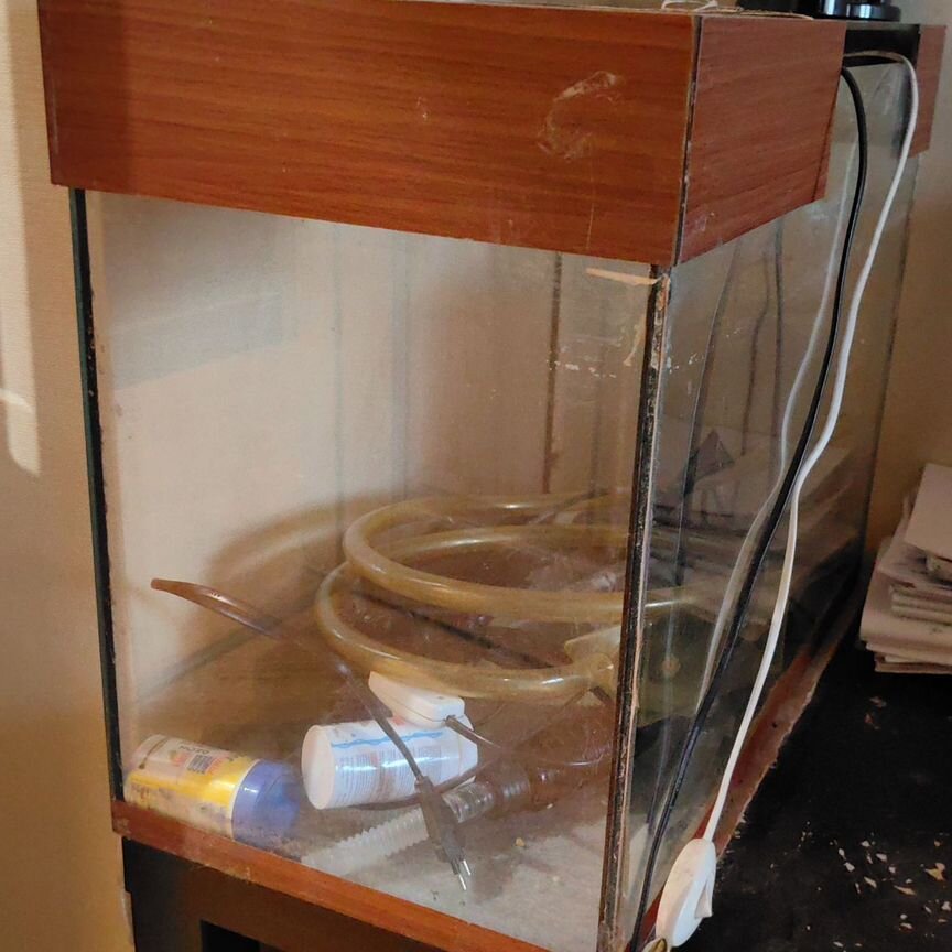 Аквариум со аксессуарами