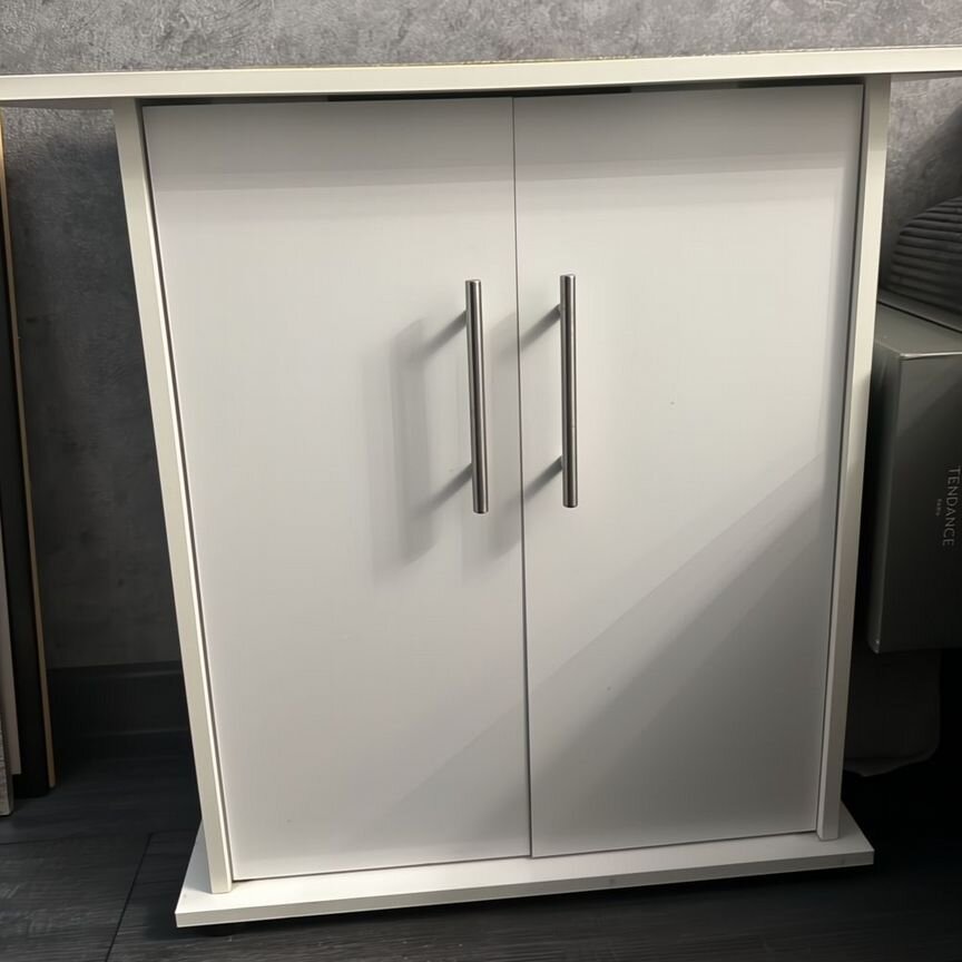 Тумба Aquael для аквариума 120 литров и аквариум