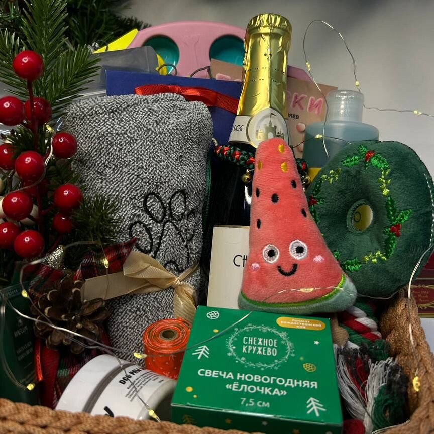 Новогодний подарок для собак и кошек