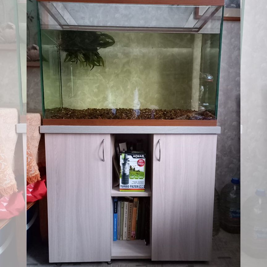 Аквариум и тумба
