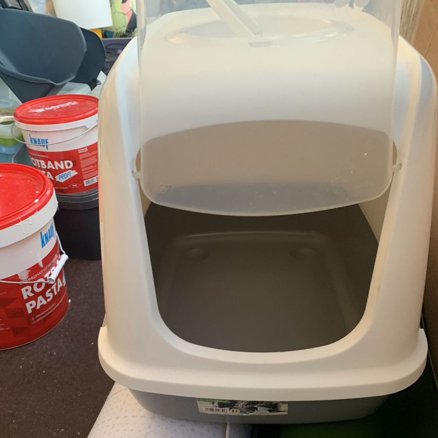 Закрытый лоток для кошек