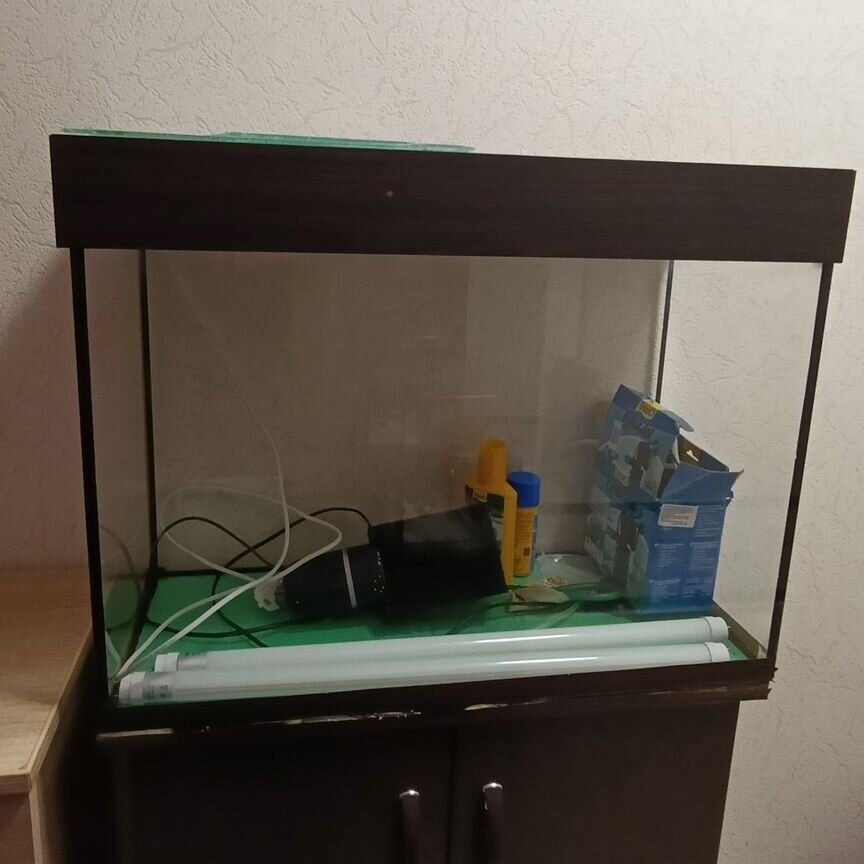 Аквариум с тумбой 80 литров