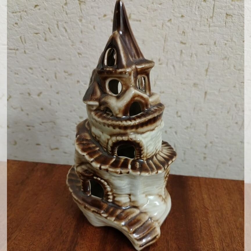 Замок для аквариума