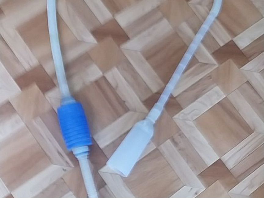 Сифон для чистки аквариума