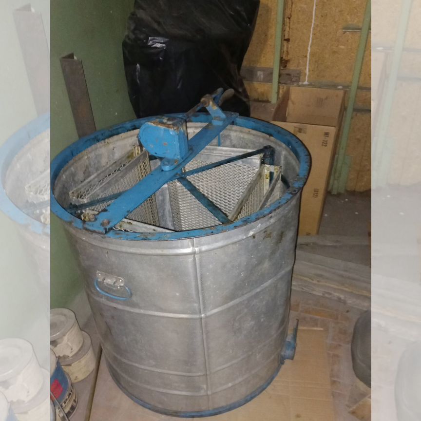 Медогонка 4 рамочная алюминиевая