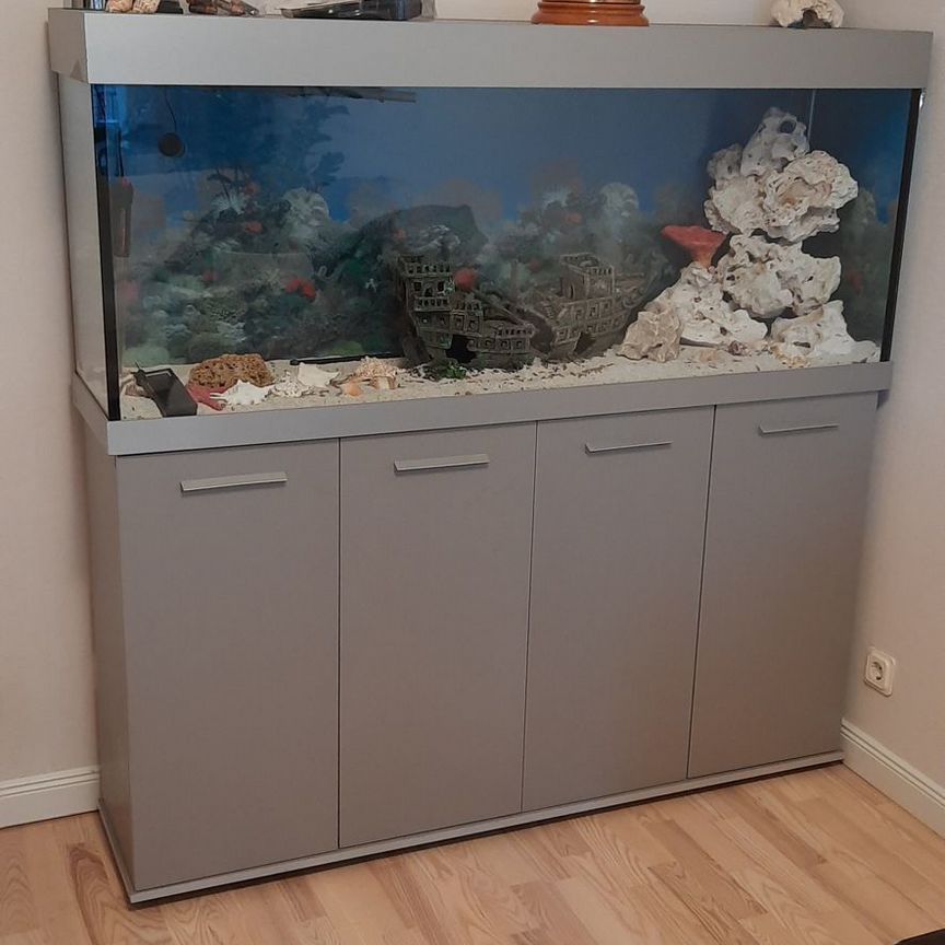 Аквариум 300л с тумбой б/у