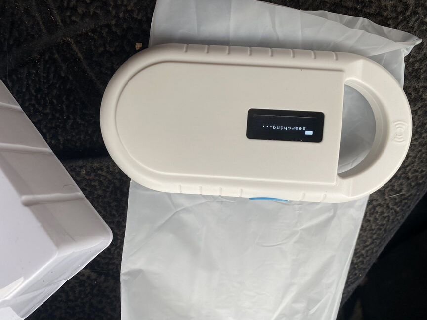 Электронный считыватель чипов для животных новый