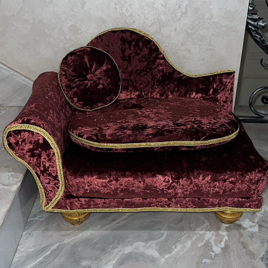 Лежанка для собак