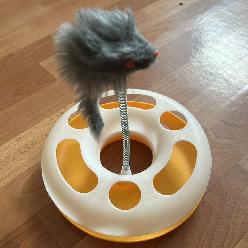 Игрушки для кошек