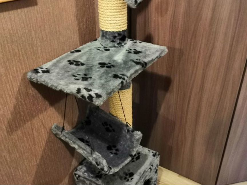 Домик 3 этажа с качелью