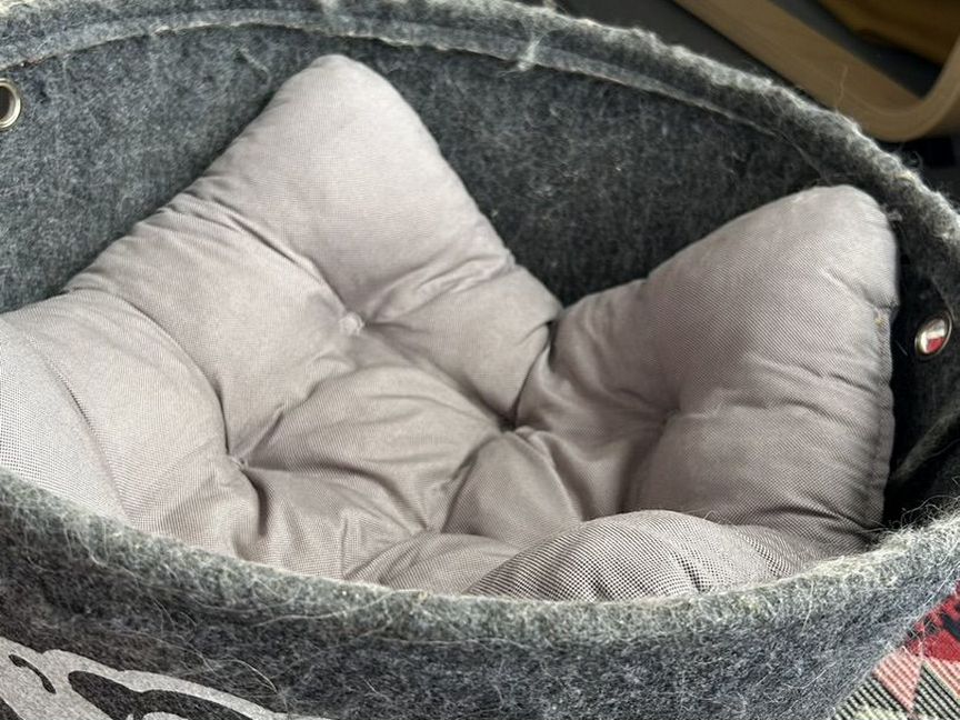 Лежанка для маленьких собак