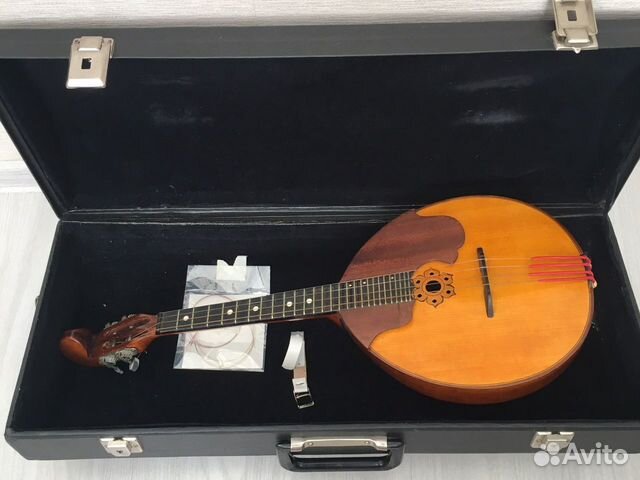 Домра концертная купить в Москве | Хобби и отдых | Авито