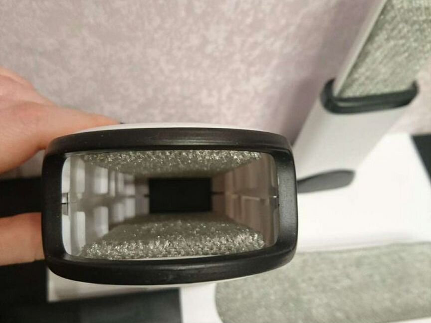 Щетка для очистки шерсти с разных поверхностей