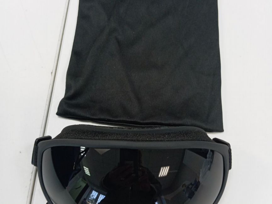 Солнцезащитные очки для собак