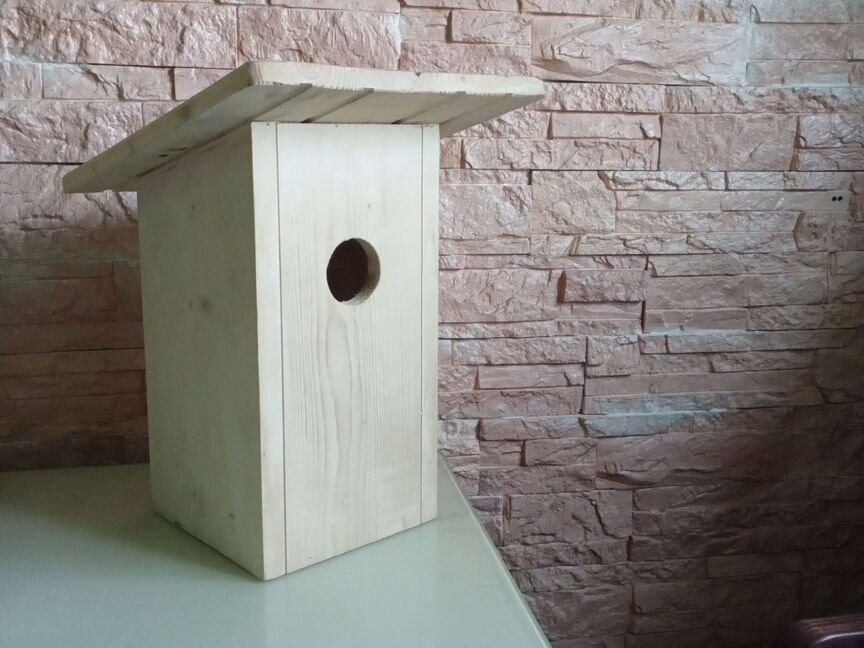 Скворечник из дерева в сборе для птиц