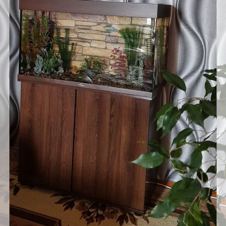 Аквариум с тумбой