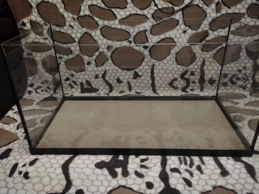 Аквариум на 60 литров с крышкой (без света)