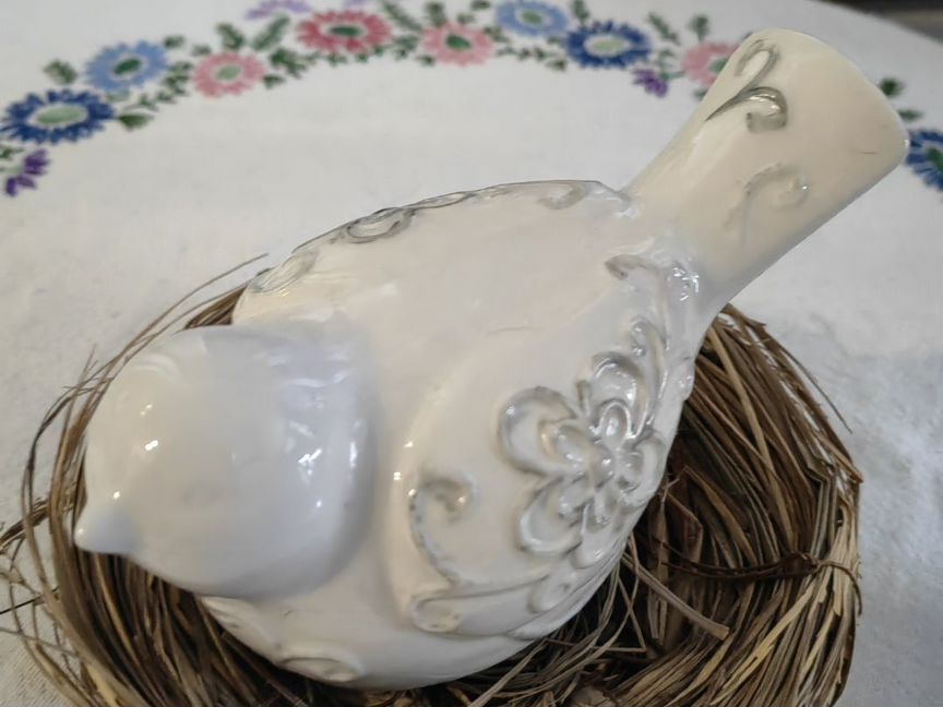 Птица и гнездо. Декор