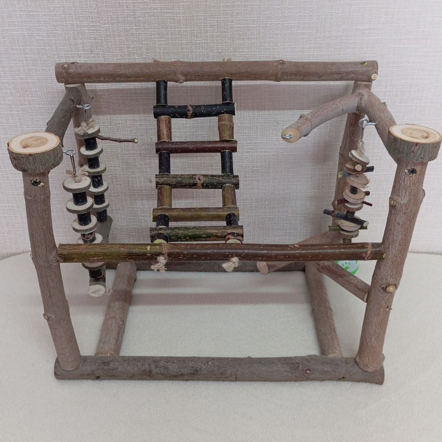 Стенд для попугая