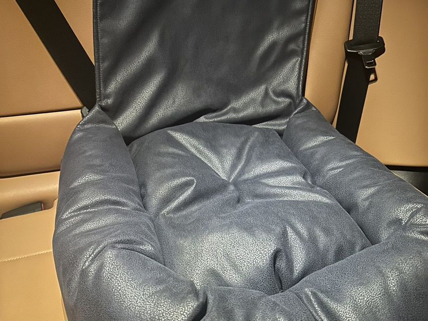 Автокресло для собак