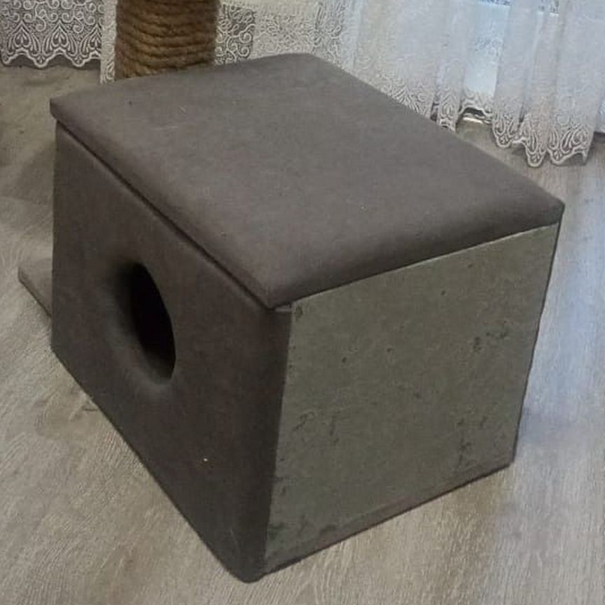 Кошачий домик когтеточка