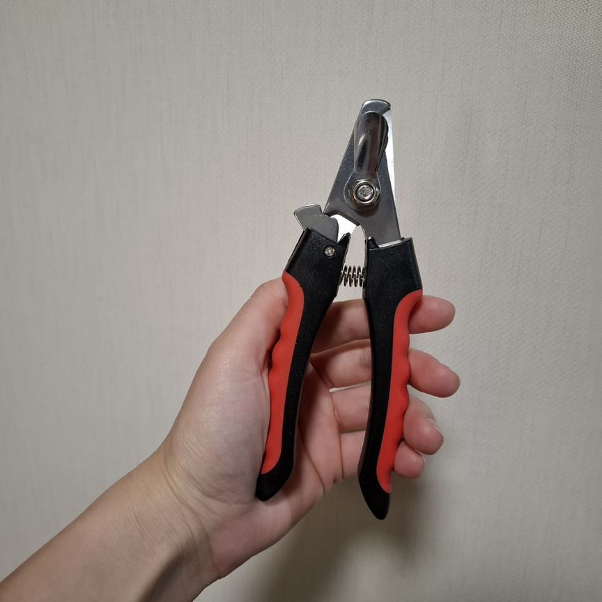 Когтерезка для собак и кошек