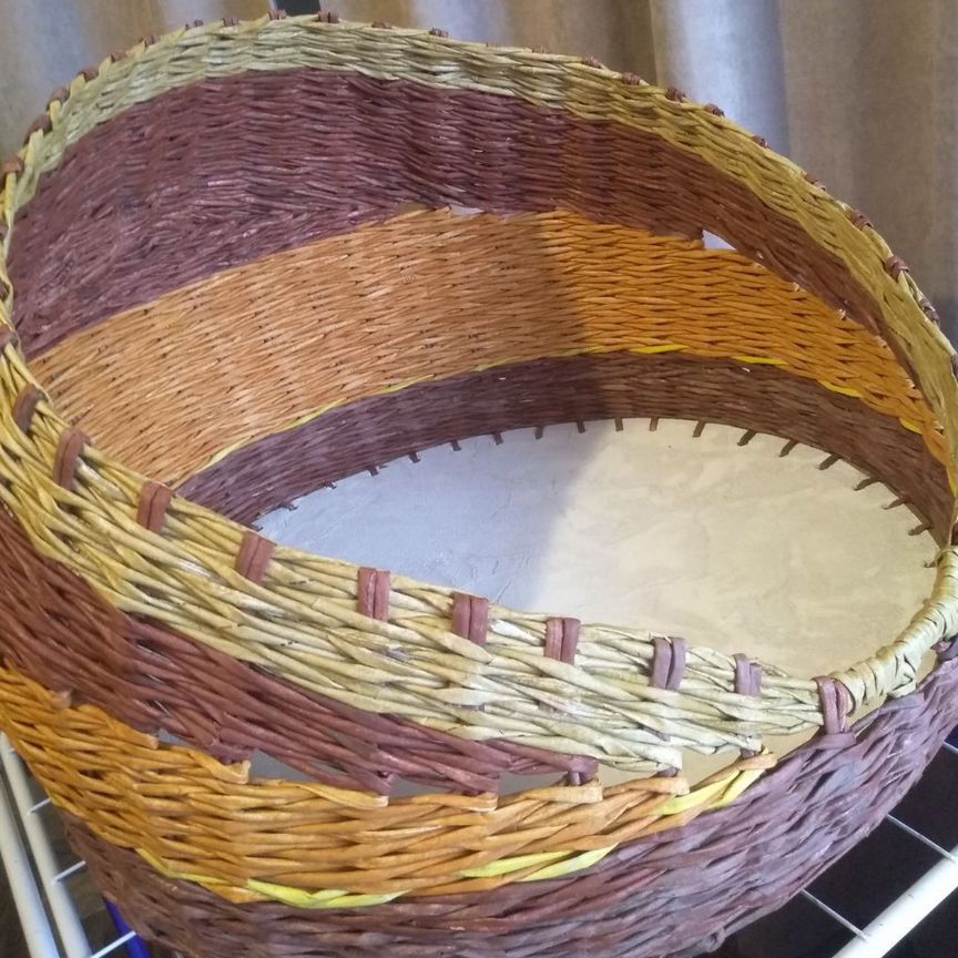 Лежанка для животных плетеная