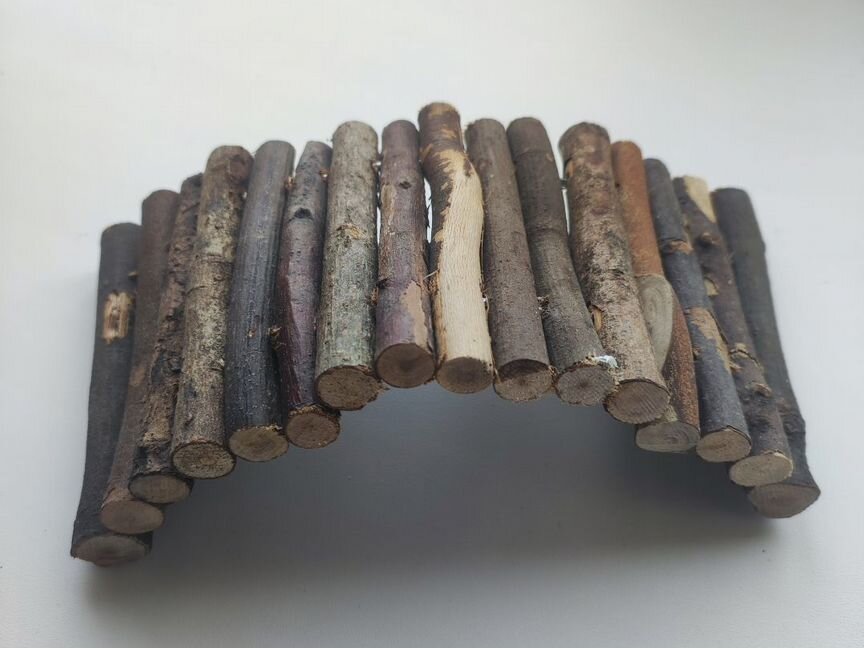 Деревянный мостик