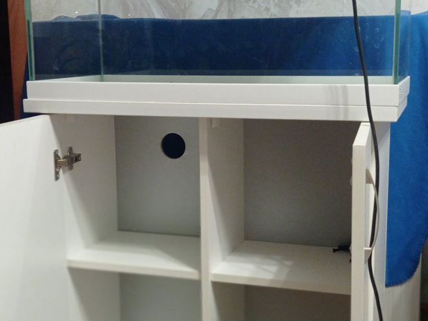 Б\у Аквариум 70 литров с тумбой крышкой и освещени