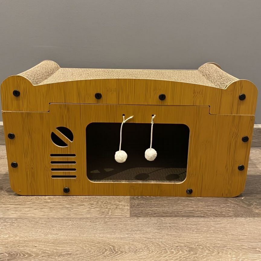 Домик для кошки с когтеточкой новый