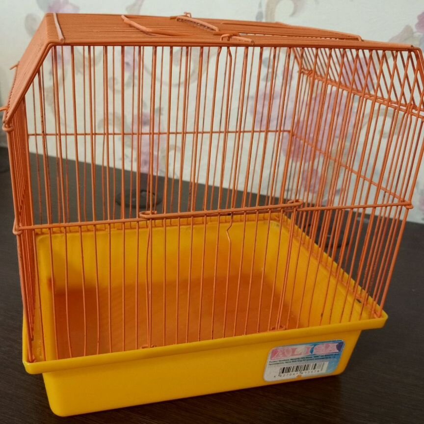 Клетка, колесо и поилка для грызунов