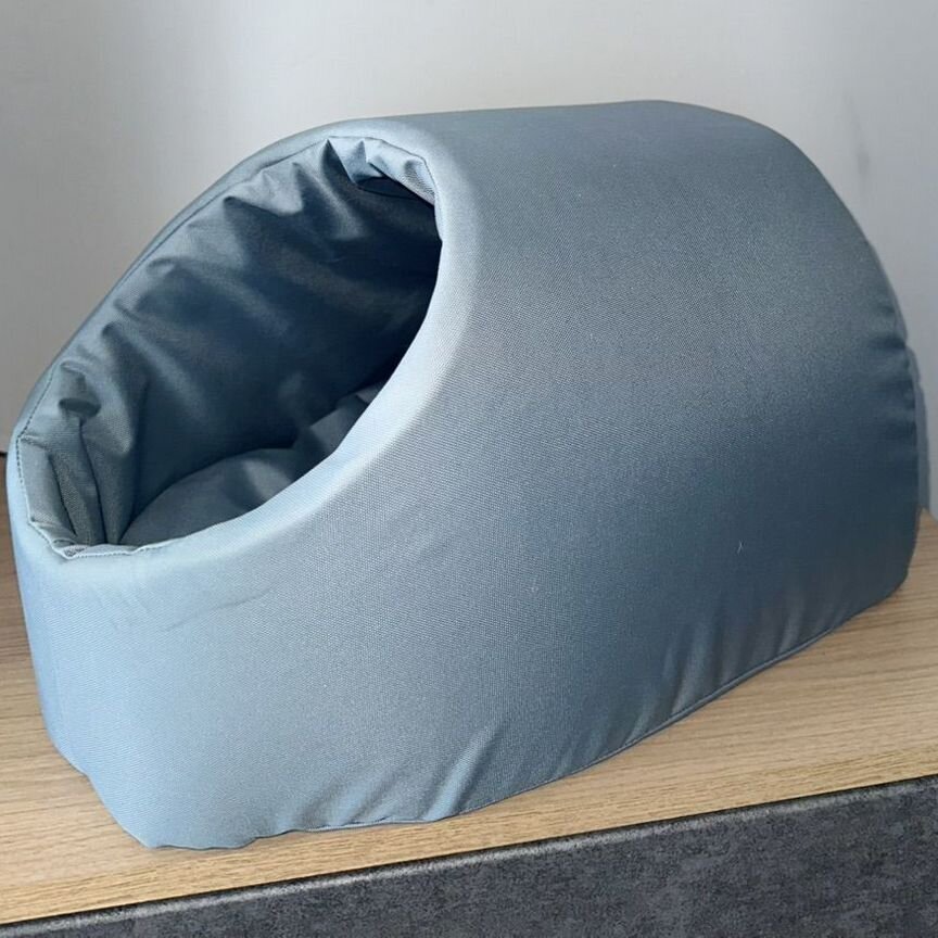 Домик лежанка для кошки и собаки (мелких пород)