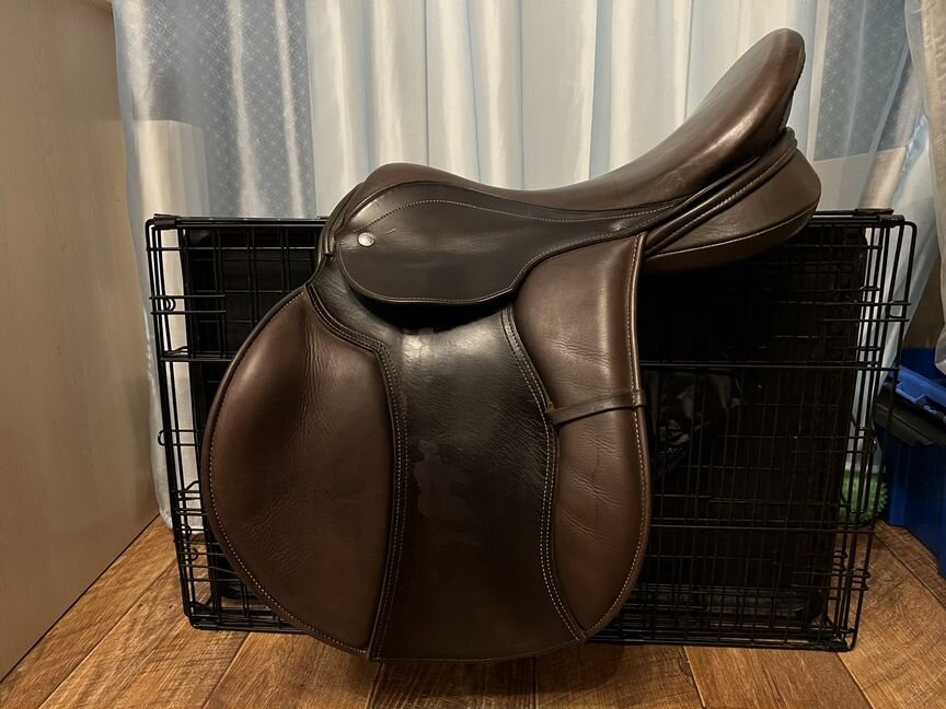 Конкурное седло гермида