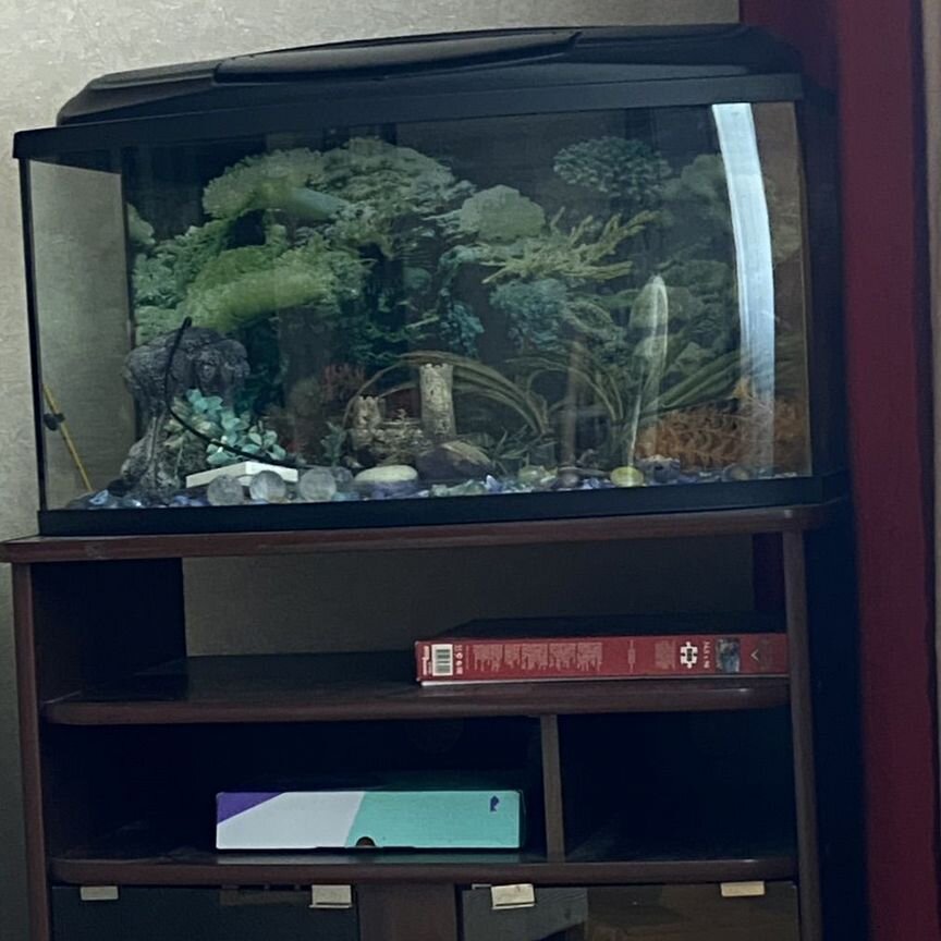 Аквариум с тумбой 100л