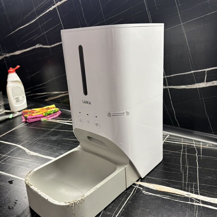 Автокормушка laika